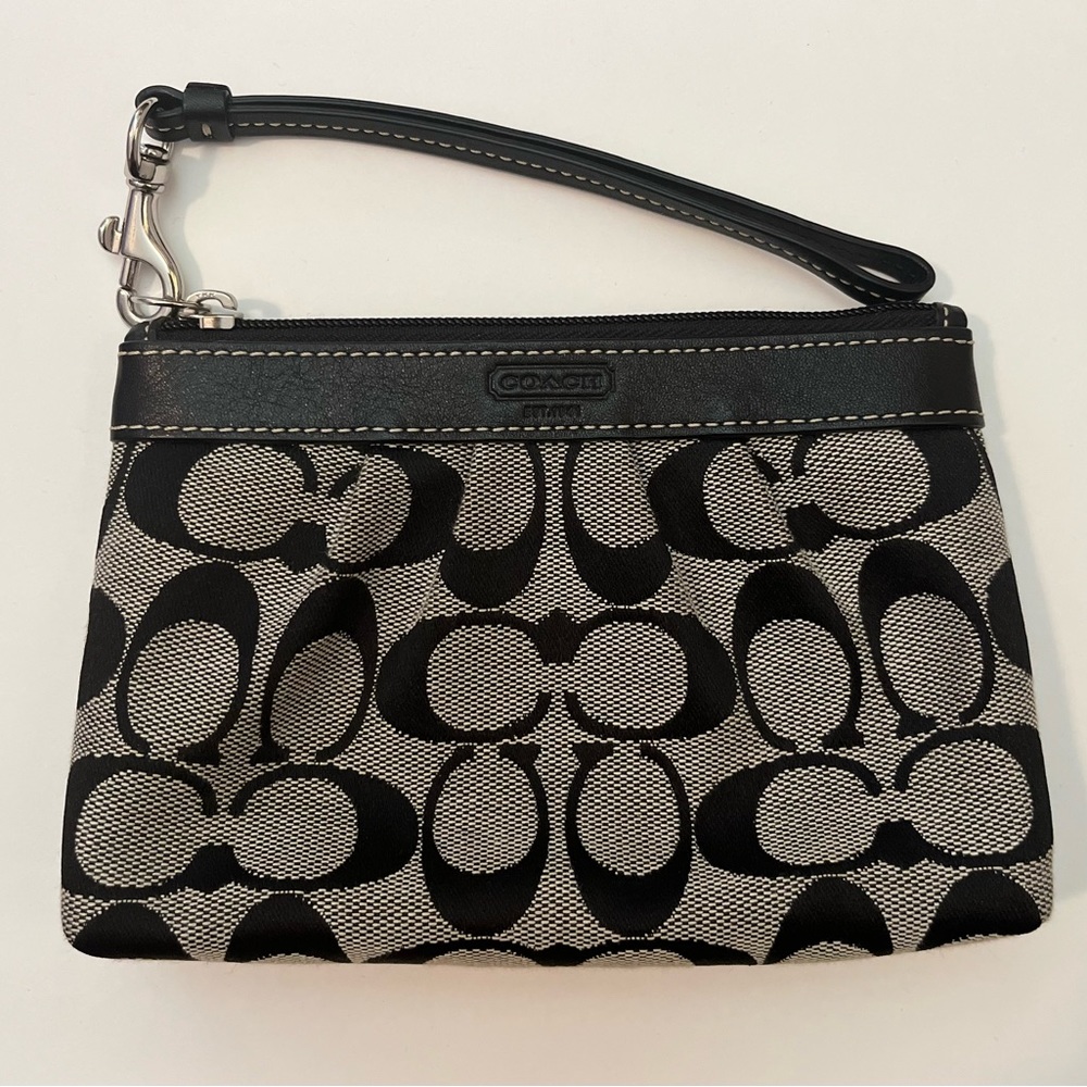 Coach-Classic Black Signature C Monogram Wristlet - Gem